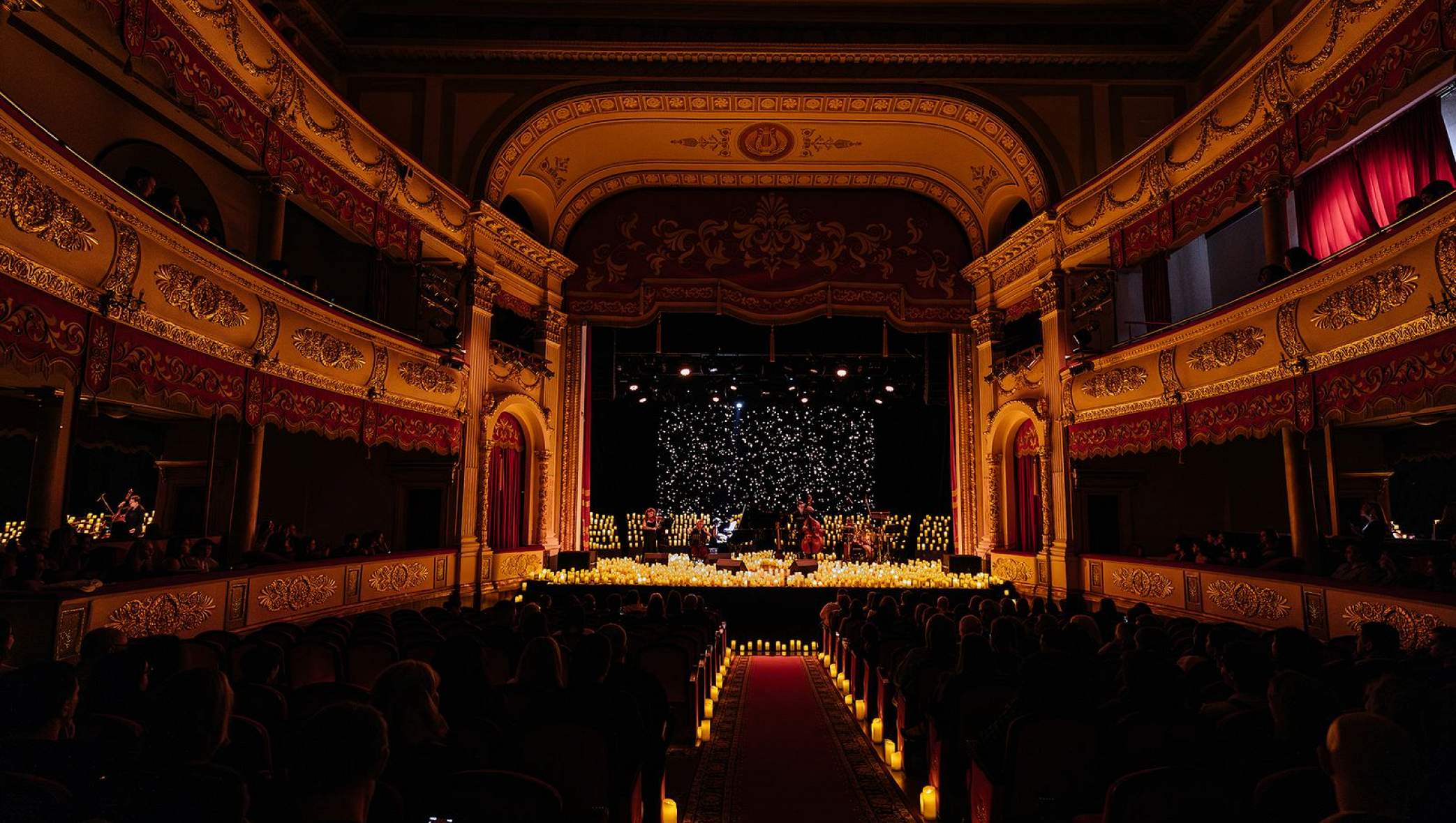 Волшебный свет Рождества. Lumisfera - купить билет на концерт в Астрахани 15.12.2025 ...